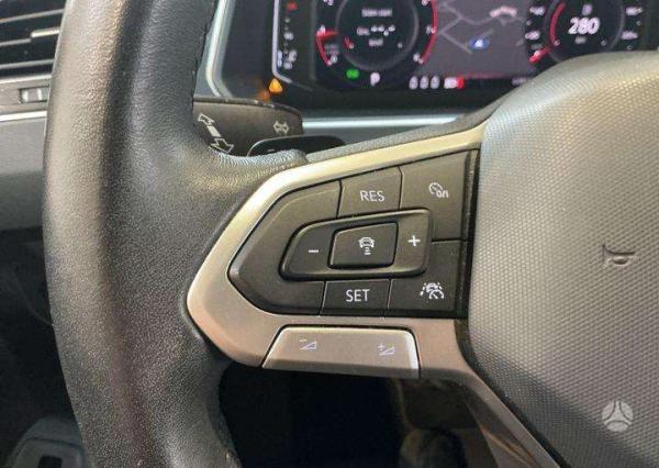 Volkswagen Tiguan 2023 Viļņa vietnē Melns Volkswagen Tiguan 2023 Viļņa, ar dzinēja tilpumu 1.50 L un nobraukumu 63 tūkst. km par 25475 €, foto 10 vietnē AUTOMOTO.COM.LV