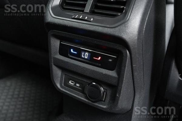 Black Volkswagen Tiguan 2023 in Riga, with an engine capacity of 2.00 L and mileage of 123 thousand km for 28500 €, photo 10 on AUTOMOTO.COM.LV