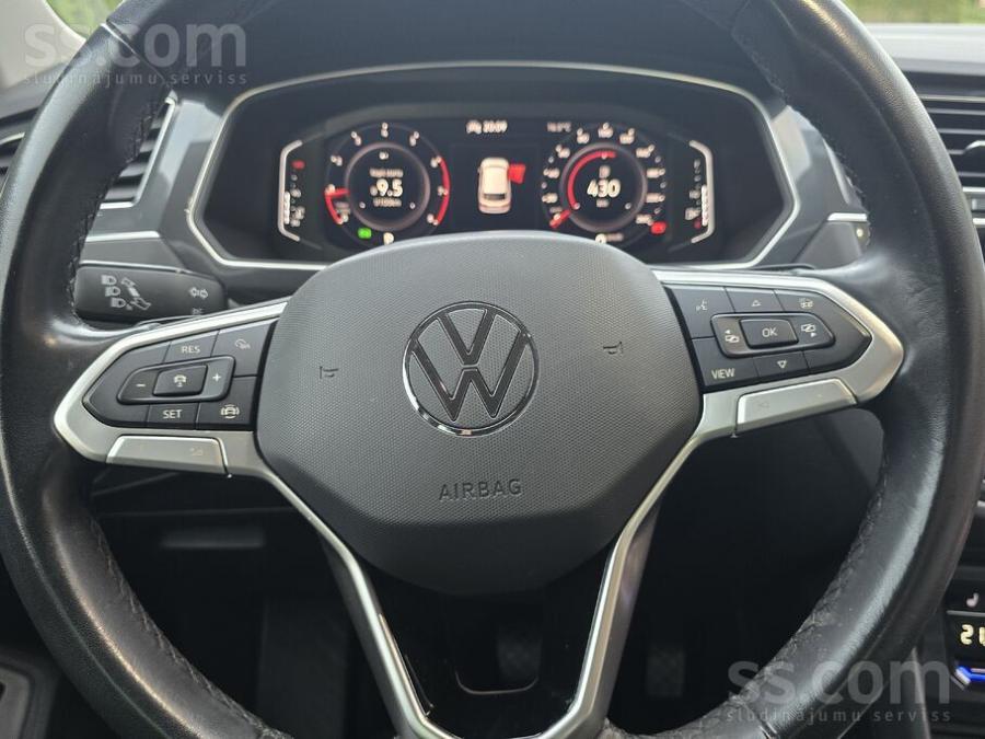 Melns Volkswagen Tiguan 2023 Rīga, ar dzinēja tilpumu 1.50 L un nobraukumu 60 tūkst. km par 27200 €, foto 10 vietnē AUTOMOTO.COM.LV