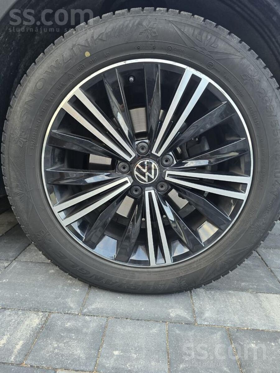 Melns Volkswagen Tiguan 2023 Rīga, ar dzinēja tilpumu 1.50 L un nobraukumu 60 tūkst. km par 27200 €, foto 21 vietnē AUTOMOTO.COM.LV
