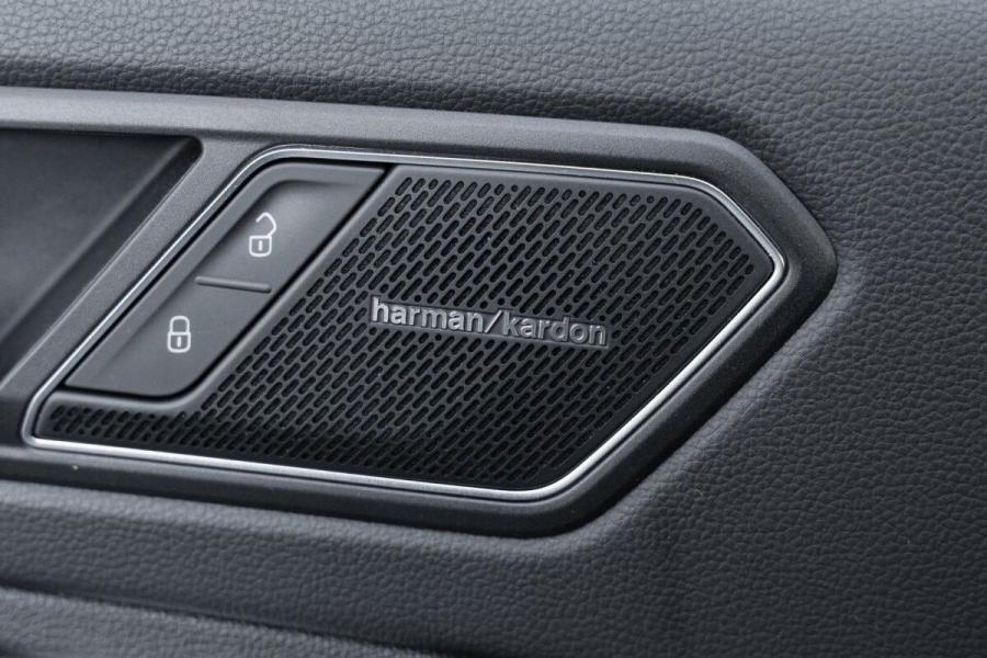 Black Volkswagen Tiguan 2023 in Riga, with an engine capacity of 1.50 L and mileage of 61 thousand km for 24950 €, photo 14 on AUTOMOTO.COM.LV
