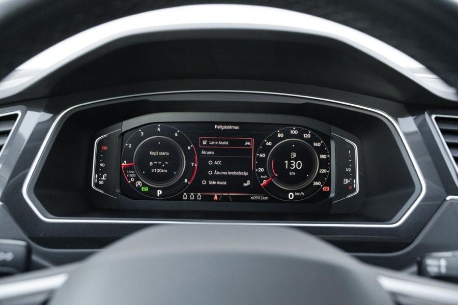 Black Volkswagen Tiguan 2023 in Riga, with an engine capacity of 1.50 L and mileage of 61 thousand km for 24950 €, photo 16 on AUTOMOTO.COM.LV