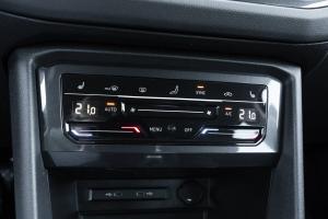 Black Volkswagen Tiguan 2023 in Riga, with an engine capacity of 1.50 L and mileage of 61 thousand km for 24950 €, photo 21 on AUTOMOTO.COM.LV