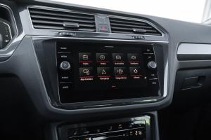 Black Volkswagen Tiguan 2023 in Riga, with an engine capacity of 1.50 L and mileage of 61 thousand km for 24950 €, photo 23 on AUTOMOTO.COM.LV