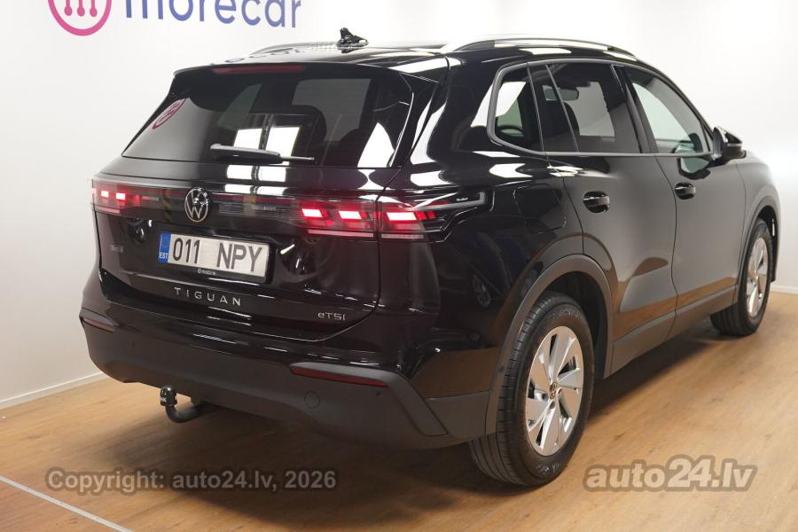 Black Volkswagen Tiguan 2024 in Tallinn, with an engine capacity of 1.50 L and mileage of 36 thousand km for 31900 €, photo 7 on AUTOMOTO.COM.LV