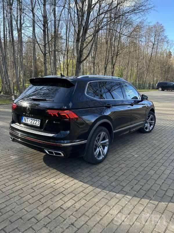 Melns Volkswagen Tiguan 2024 Rīga, ar dzinēja tilpumu 2.00 L un nobraukumu 48 tūkst. km par 35400 €, foto 7 vietnē AUTOMOTO.COM.LV