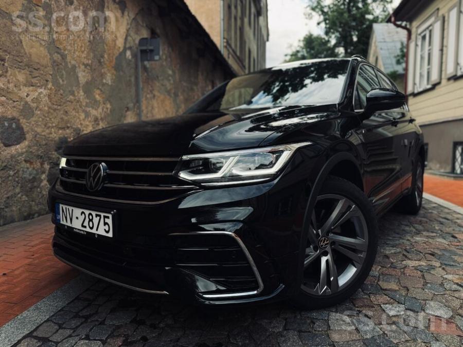 Melns Volkswagen Tiguan 2024 Cēsis, ar dzinēja tilpumu 2.00 L un nobraukumu 0 tūkst. km par 29900 €, foto 4 vietnē AUTOMOTO.COM.LV