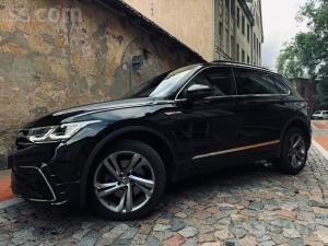 Melns Volkswagen Tiguan 2024 Cēsis, ar dzinēja tilpumu 2.00 L un nobraukumu 0 tūkst. km par 29900 €, foto 5 vietnē AUTOMOTO.COM.LV