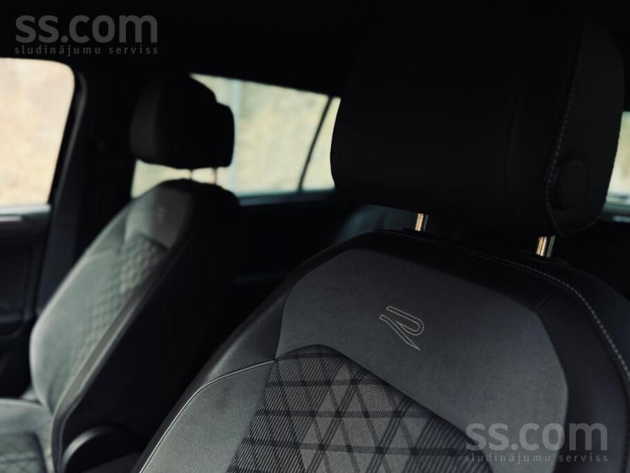 Melns Volkswagen Tiguan 2024 Cēsis, ar dzinēja tilpumu 2.00 L un nobraukumu 0 tūkst. km par 29900 €, foto 17 vietnē AUTOMOTO.COM.LV