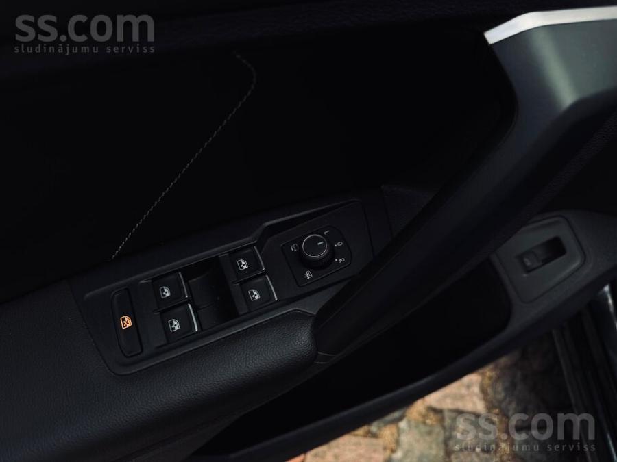 Melns Volkswagen Tiguan 2024 Cēsis, ar dzinēja tilpumu 2.00 L un nobraukumu 0 tūkst. km par 29900 €, foto 26 vietnē AUTOMOTO.COM.LV