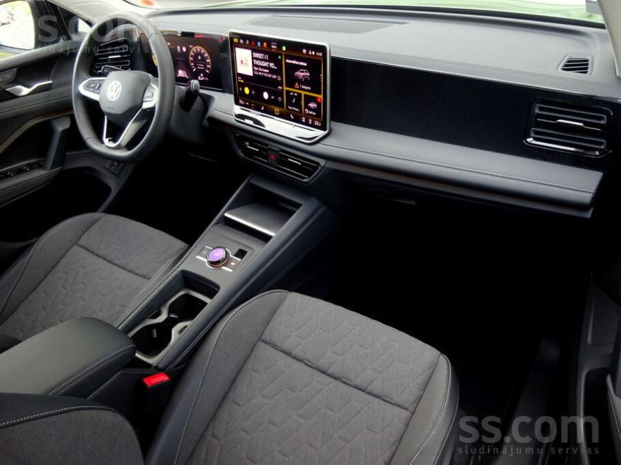 Melns Volkswagen Tiguan 2024 Rīga, ar dzinēja tilpumu 2.00 L un nobraukumu 13 tūkst. km par 35900 €, foto 9 vietnē AUTOMOTO.COM.LV
