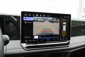 Melns Volkswagen Tiguan 2024 Rīga, ar dzinēja tilpumu 2.00 L un nobraukumu 21 tūkst. km par 32950 €, foto 23 vietnē AUTOMOTO.COM.LV