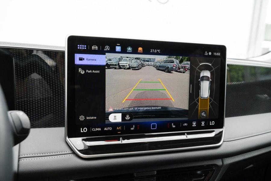 Melns Volkswagen Tiguan 2024 Rīga, ar dzinēja tilpumu 2.00 L un nobraukumu 21 tūkst. km par 32950 €, foto 23 vietnē AUTOMOTO.COM.LV