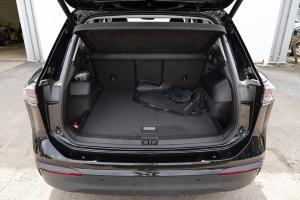 Melns Volkswagen Tiguan 2024 Rīga, ar dzinēja tilpumu 2.00 L un nobraukumu 21 tūkst. km par 32950 €, foto 28 vietnē AUTOMOTO.COM.LV