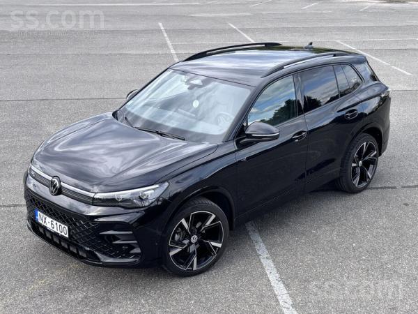 Melns Volkswagen Tiguan 2024 Rīga, ar dzinēja tilpumu 1.50 L un nobraukumu 16 tūkst. km par 36000 €, foto 1 vietnē AUTOMOTO.COM.LV