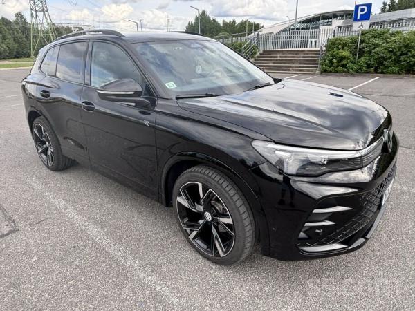 Melns Volkswagen Tiguan 2024 Rīga, ar dzinēja tilpumu 1.50 L un nobraukumu 16 tūkst. km par 36000 €, foto 5 vietnē AUTOMOTO.COM.LV