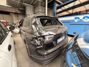 Melns Volkswagen Tiguan 2024 Šauļi, ar dzinēja tilpumu 1.50 L un nobraukumu 28 tūkst. km par 8200 €, foto 12 vietnē AUTOMOTO.COM.LV