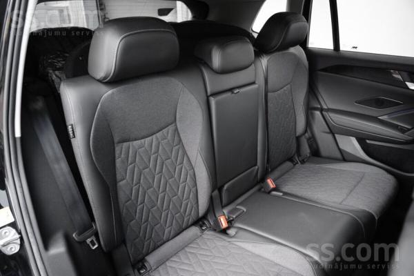 Black Volkswagen Tiguan 2024 in Riga, with an engine capacity of 1.50 L and mileage of 46 thousand km for 31950 €, photo 7 on AUTOMOTO.COM.LV