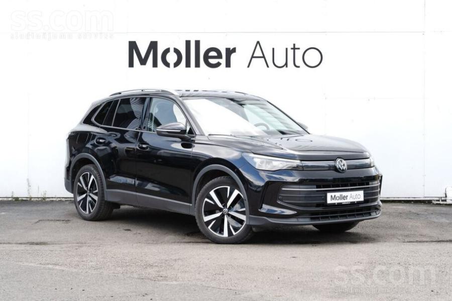 Black Volkswagen Tiguan 2024 in Riga, with an engine capacity of 1.50 L and mileage of 46 thousand km for 30900 €, photo 3 on AUTOMOTO.COM.LV