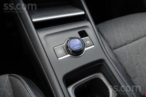 Black Volkswagen Tiguan 2024 in Riga, with an engine capacity of 1.50 L and mileage of 46 thousand km for 30900 €, photo 21 on AUTOMOTO.COM.LV