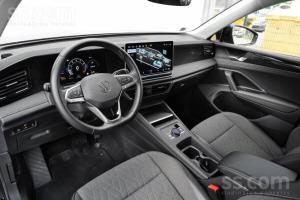 Black Volkswagen Tiguan 2024 in Riga, with an engine capacity of 1.50 L and mileage of 46 thousand km for 30900 €, photo 31 on AUTOMOTO.COM.LV