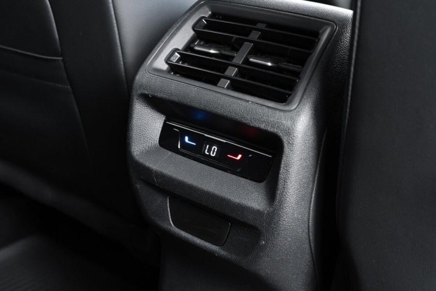 Melns Volkswagen Tiguan 2024 Rīga, ar dzinēja tilpumu 1.50 L un nobraukumu 68 tūkst. km par 29900 €, foto 9 vietnē AUTOMOTO.COM.LV