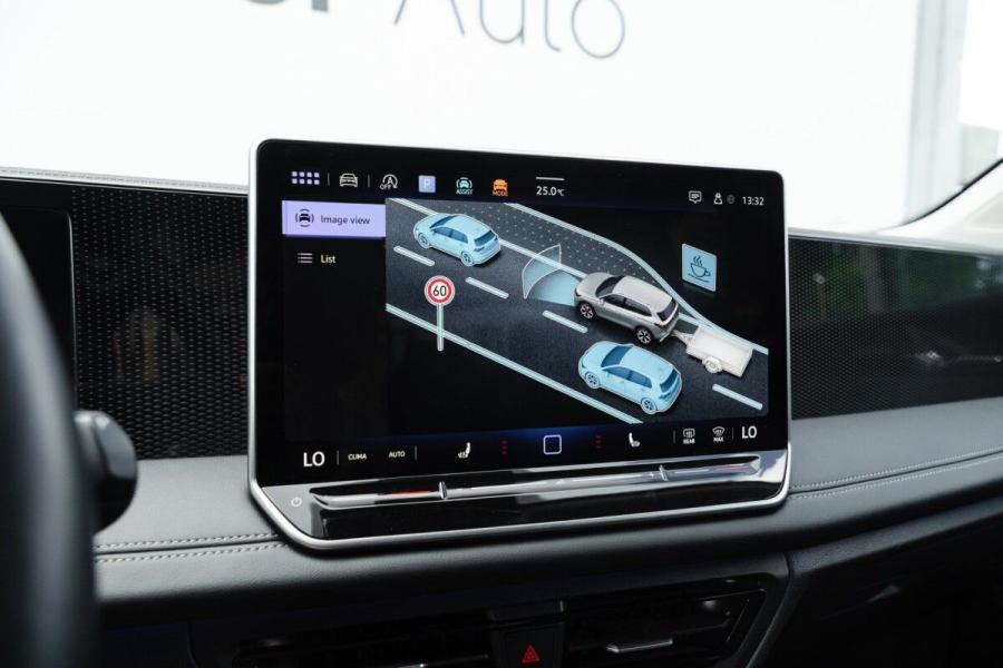 Melns Volkswagen Tiguan 2024 Rīga, ar dzinēja tilpumu 1.50 L un nobraukumu 68 tūkst. km par 29900 €, foto 27 vietnē AUTOMOTO.COM.LV