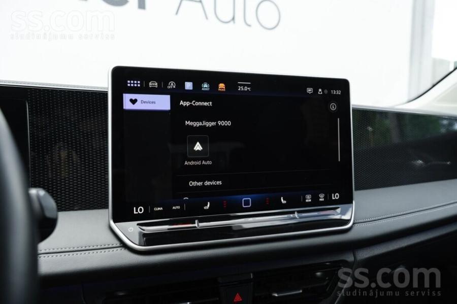 Melns Volkswagen Tiguan 2024 Rīga, ar dzinēja tilpumu 1.50 L un nobraukumu 68 tūkst. km par 29900 €, foto 28 vietnē AUTOMOTO.COM.LV