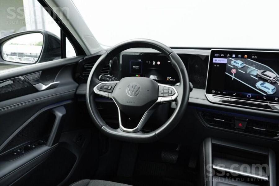 Melns Volkswagen Tiguan 2024 Rīga, ar dzinēja tilpumu 1.50 L un nobraukumu 68 tūkst. km par 29900 €, foto 33 vietnē AUTOMOTO.COM.LV