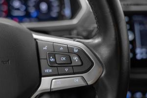 Black Volkswagen Tiguan 2024 in Vilnius, with an engine capacity of 2.00 L and mileage of 25 thousand km for 30950 €, photo 13 on AUTOMOTO.COM.LV