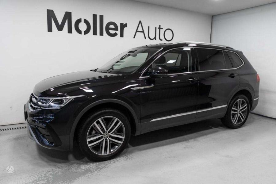 Black Volkswagen Tiguan 2024 in Vilnius, with an engine capacity of 2.00 L and mileage of 25 thousand km for 30950 €, photo 3 on AUTOMOTO.COM.LV