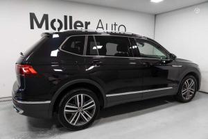 Black Volkswagen Tiguan 2024 in Vilnius, with an engine capacity of 2.00 L and mileage of 25 thousand km for 30950 €, photo 5 on AUTOMOTO.COM.LV