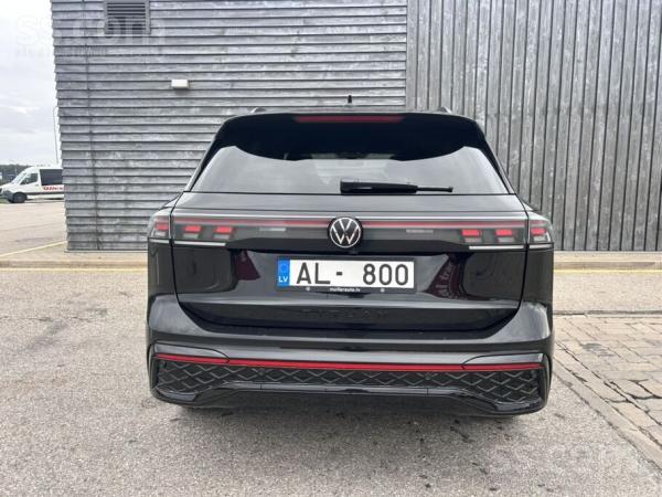 Melns Volkswagen Tiguan 2024 Rīga, ar dzinēja tilpumu 1.50 L un nobraukumu 33 tūkst. km par 36900 €, foto 5 vietnē AUTOMOTO.COM.LV