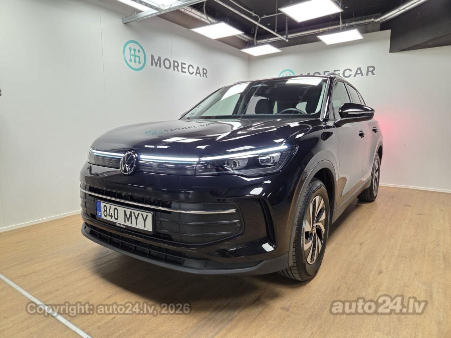 Melns Volkswagen Tiguan 2024 Tallina, ar dzinēja tilpumu 1.50 L un nobraukumu 34 tūkst. km par 30900 €, foto 4 vietnē AUTOMOTO.COM.LV