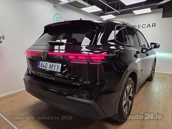 Черный Фольксваген Тигуан 2024 в Таллин, объемом двигателя 1.50 л и пробегом 34 тыс. км за 30900 €, фото 7 на AUTOMOTO.COM.LV