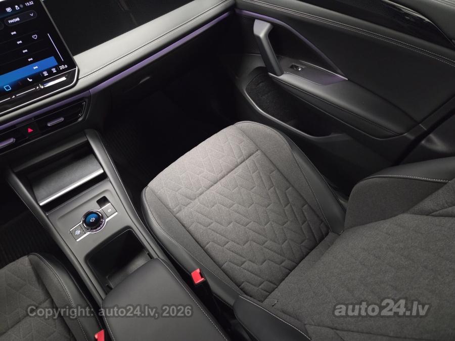 Melns Volkswagen Tiguan 2024 Tallina, ar dzinēja tilpumu 1.50 L un nobraukumu 34 tūkst. km par 30900 €, foto 16 vietnē AUTOMOTO.COM.LV