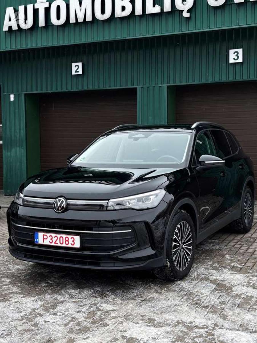 Black Volkswagen Tiguan 2025 in Klaipeda, with an engine capacity of 1.97 L and mileage of 18 thousand km for 38000 €, photo 1 on AUTOMOTO.COM.LV