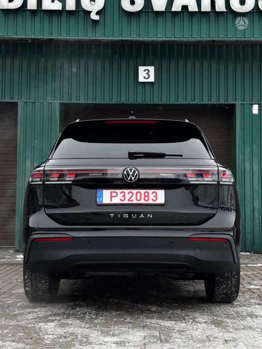 Black Volkswagen Tiguan 2025 in Klaipeda, with an engine capacity of 1.97 L and mileage of 18 thousand km for 38000 €, photo 12 on AUTOMOTO.COM.LV