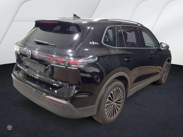 Black Volkswagen Tiguan 2025 in Kaunas, with an engine capacity of 1.50 L and mileage of 24 thousand km for 27800 €, photo 2 on AUTOMOTO.COM.LV