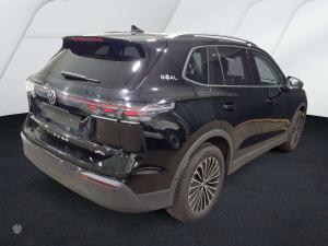Melns Volkswagen Tiguan 2025 Kauņa, ar dzinēja tilpumu 1.50 L un nobraukumu 24 tūkst. km par 27800 €, foto 3 vietnē AUTOMOTO.COM.LV