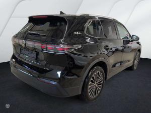 Melns Volkswagen Tiguan 2025 Viļņa, ar dzinēja tilpumu 1.50 L un nobraukumu 19 tūkst. km par 29500 €, foto 3 vietnē AUTOMOTO.COM.LV