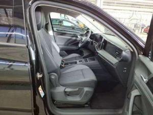 Black Volkswagen Tiguan 2025 in Vilnius, with an engine capacity of 1.50 L and mileage of 20 thousand km for 29300 €, photo 5 on AUTOMOTO.COM.LV