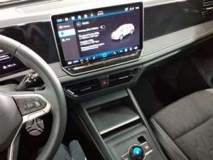 Black Volkswagen Tiguan 2025 in Vilnius, with an engine capacity of 1.50 L and mileage of 20 thousand km for 29300 €, photo 7 on AUTOMOTO.COM.LV