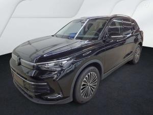 Melns Volkswagen Tiguan 2025 Viļņa, ar dzinēja tilpumu 1.50 L un nobraukumu 22 tūkst. km par 28900 €, foto  vietnē AUTOMOTO.COM.LV