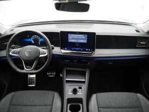 Melns Volkswagen Tiguan 2025 Viļņa, ar dzinēja tilpumu 1.50 L un nobraukumu 22 tūkst. km par 28300 €, foto 19 vietnē AUTOMOTO.COM.LV