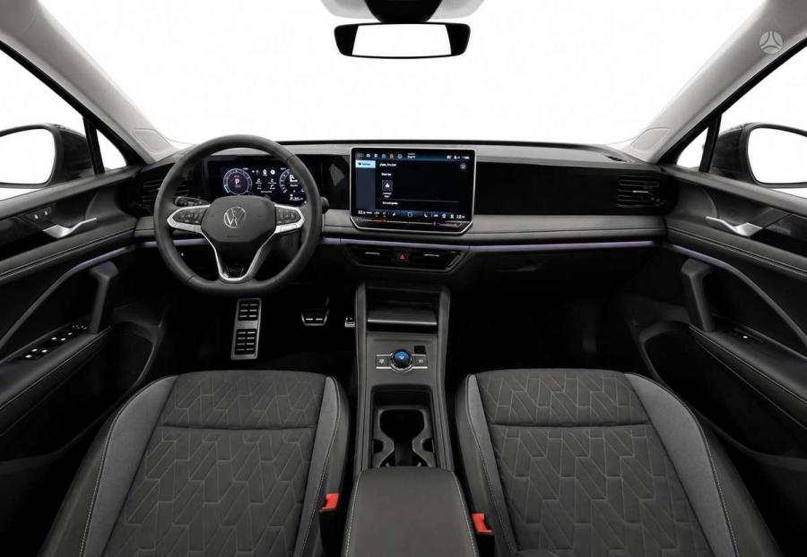 Black Volkswagen Tiguan 2025 in Kaunas, with an engine capacity of 1.50 L and mileage of 26 thousand km for 28800 €, photo 6 on AUTOMOTO.COM.LV