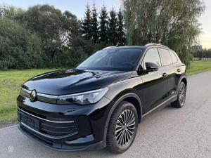 Black Volkswagen Tiguan 2025 in Vilkaviskis, with an engine capacity of 1.97 L and mileage of 60 thousand km for 29600 €, photo  on AUTOMOTO.COM.LV