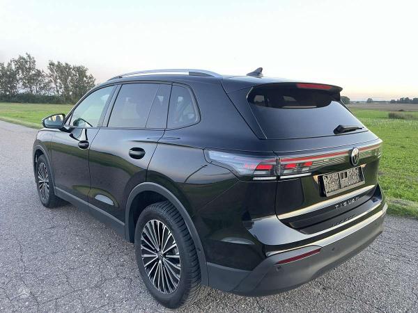 Melns Volkswagen Tiguan 2025 Vilkaviškis, ar dzinēja tilpumu 1.97 L un nobraukumu 60 tūkst. km par 29600 €, foto 5 vietnē AUTOMOTO.COM.LV