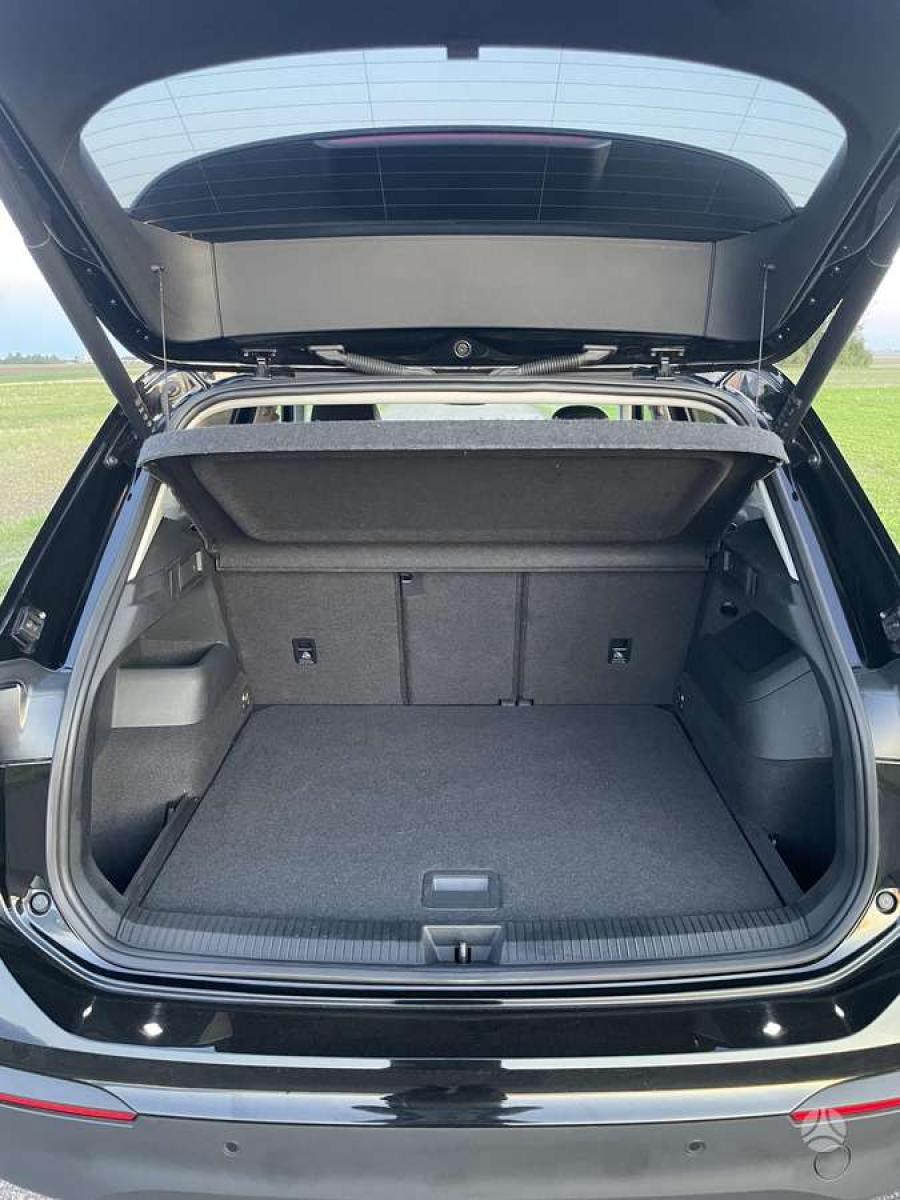 Black Volkswagen Tiguan 2025 in Vilkaviskis, with an engine capacity of 1.97 L and mileage of 60 thousand km for 29600 €, photo 10 on AUTOMOTO.COM.LV