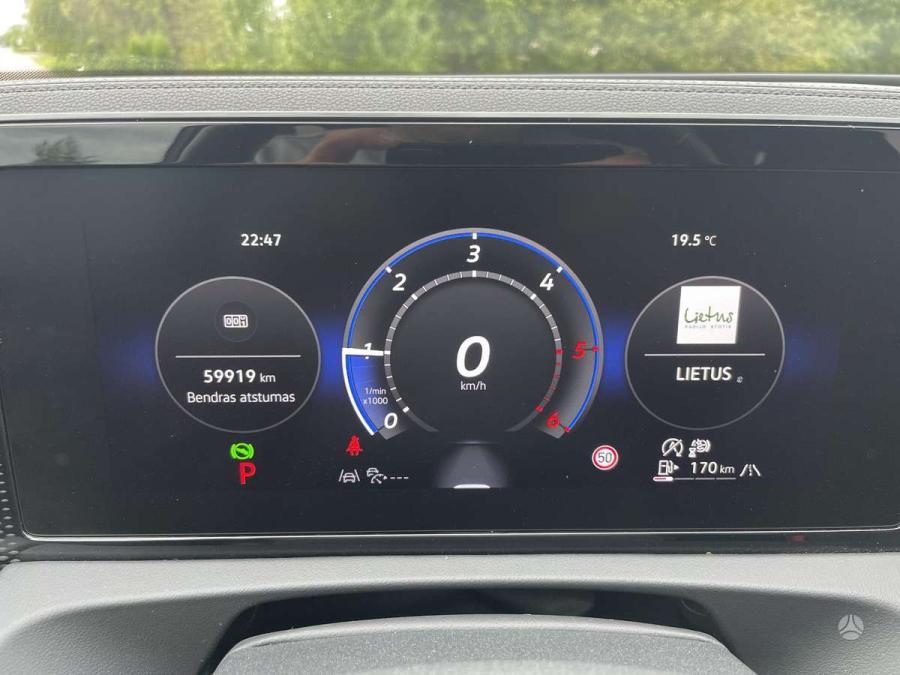 Black Volkswagen Tiguan 2025 in Vilkaviskis, with an engine capacity of 1.97 L and mileage of 60 thousand km for 29600 €, photo 21 on AUTOMOTO.COM.LV